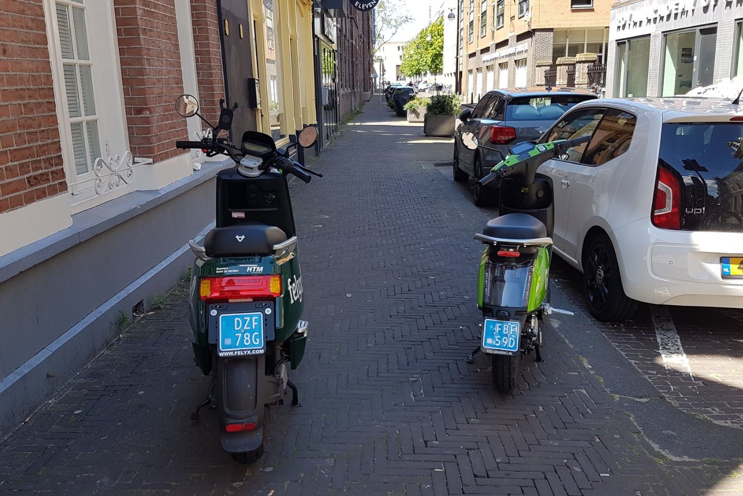 Het scooter deelsysteem in 120 fotos - For your information